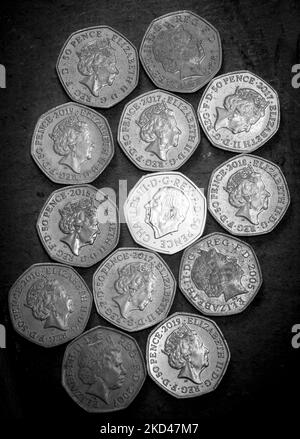 Collection of Fifty pence pieces, including the new Fifty pence piece ...