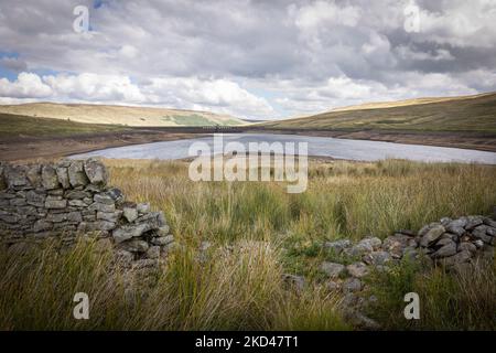Angram Reservoir during severe summer drought Stock Photo - Alamy