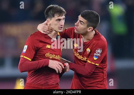 Gianluca Mancini (L) and Marash Kumbulla (R) of Roma gestures during ...