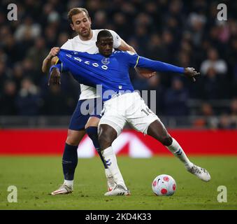 L-R Tottenham Hotspur's Harry Kane and Everton's Allan during Premier ...