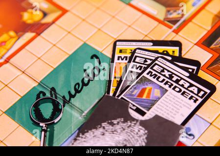 Waddingtons Original Cluedo board game, Colonel Mustard with the Lead ...