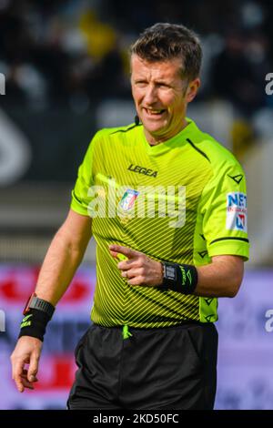 Referee Mr. Daniele Orsato during the italian soccer Serie A match ...