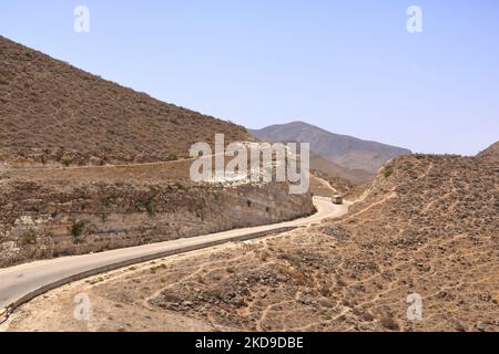 Oman Roadtrip: Deep canyons and steep roads on the highway 47 through ...