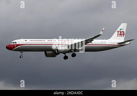 Airbus A321-251NX, from TAP Air Portugal (Retro Livery) company ...