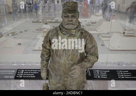 José Miguel Moctezuma, characterised as Don Ferro Ferrocarrilero ...