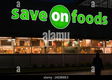 Save-On-Foods logo. Thursday, May 19, 2022, in Edmonton, Alberta ...