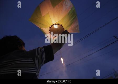 Residents of San Francisco Culhuacán, Mexico City, participate in the ...