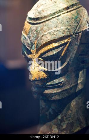 Bronze Mask Relics of Ancient Chinese Bashu and Sichuan Culture ...