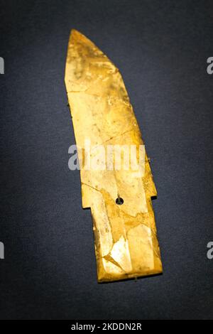 Ancient Chinese Jade Weapon Relics Stock Photo - Alamy