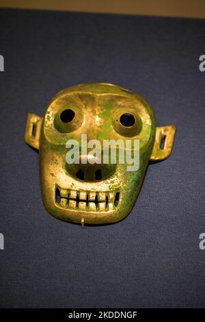 Bronze Mask Relics of Ancient Chinese Bashu and Sichuan Culture ...