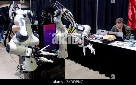 Long Beach, California, USA. 04th Nov, 2022. XOXE, a non-competing ...