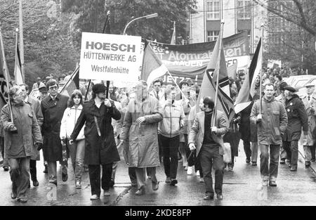 The traditional 1982 May Day procession of the trade unions, Germany ...