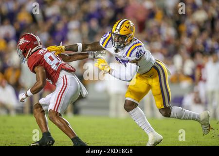 November 5, 2022: Alabama's Kobe Prentice (80) tries to get around LSU ...