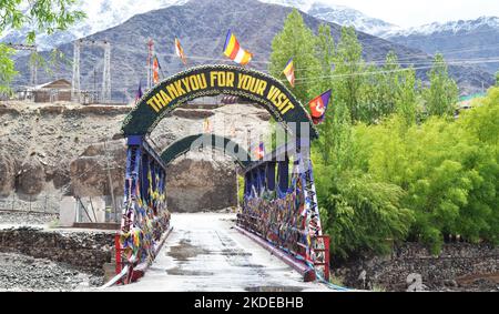 India, Jammu & Kashmir, Ladakh, Upshi, vehicles at Police check point ...
