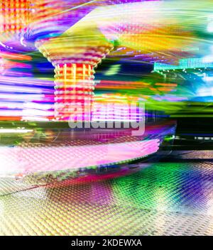 The 'Twister' ride Bicester Bonfire night funfair at Pingle Field Stock ...