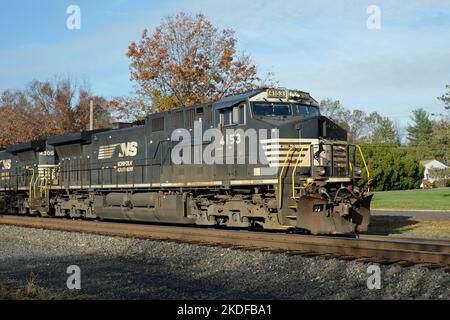 NS GE diesel locomotive Stock Photo - Alamy