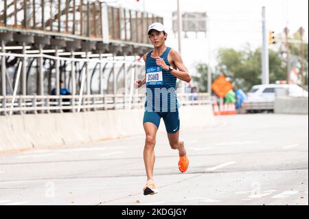 Suguru Osako (JPN) entering Harlem from the Bronx via the Madison ...