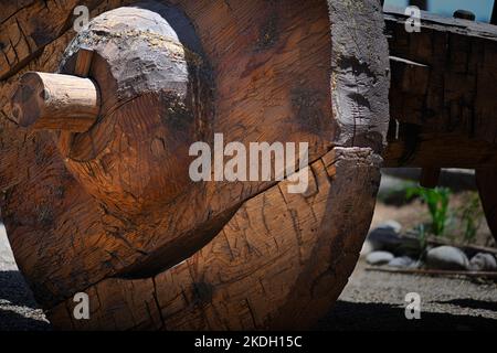 Spanish Colonial Cart from the 16th century on the Rio Grande River ...