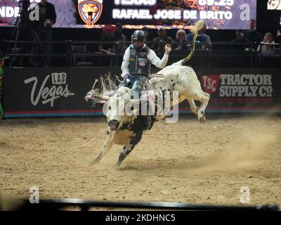 LAS VEGAS, NV - NOVEMBER 6: Eli Vastbinder takes his best shot at an ...