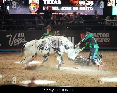 LAS VEGAS, NV - NOVEMBER 6: Eli Vastbinder takes his best shot at an ...