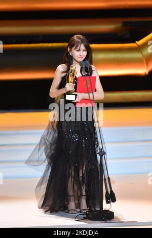 Chinese actress and model Rayzha Alimjan won the 33rd Feitian Award for ...