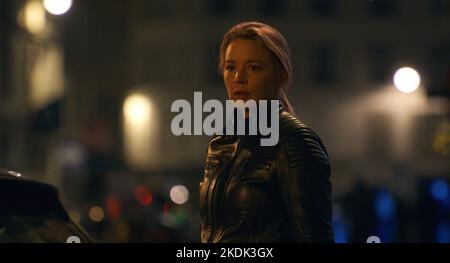 VIRGINIE EFIRA in PARIS MEMORIES (2022) -Original title: REVOIR PARIS ...