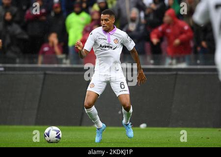 Carlo Pickel of US Cremonese in action during the Serie A match between ...