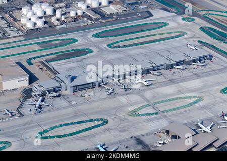 TBIT Terminal West Gates expansion at Los Angeles Airport LAX. Tom ...