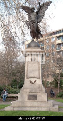 Finsbury War Memorial, Islington, London. WW1; WW2; The statue ...