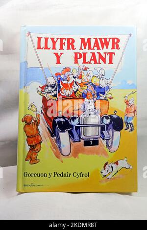 Llyfr Mawr y Plant - Welsh language Book cover. Studio set up. November ...