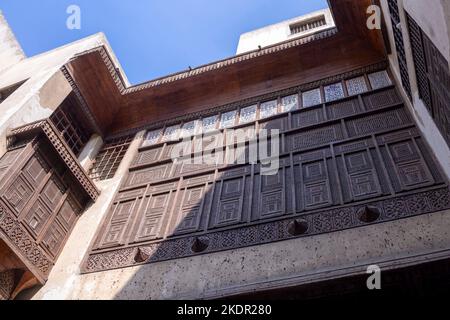 mashrabiyya window of turned wood, Bayt al-Sinnari palace, Cairo, Egypt ...