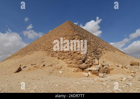 The Red Pyramid, North Pyramid, is the largest of the pyramids located ...