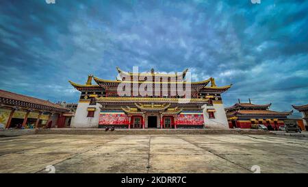 Aba in accordance with the temple Stock Photo - Alamy