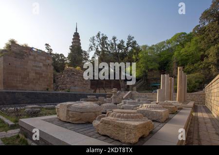 Lingyan temple nine mountain Stock Photo - Alamy