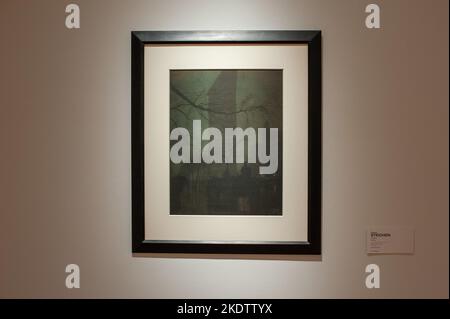 Edward Steichen (1879-1973) The Flatiron signed and dated 'Steichen ...