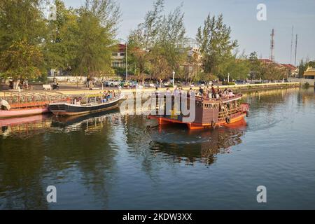 River Boat Cruise Kampot Cambodia Stock Photo - Alamy