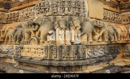 Carvings on Navlakha Temple, Ghumli, Dwarka, Gujarat, India Stock Photo ...