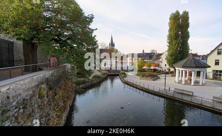 Die Lippe (-quelle) in Bad Lipppsringe Stock Photo - Alamy