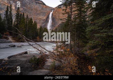 Beautiful shot of a waterfall between cliffs Stock Photo - Alamy