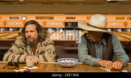 JEFF BRIDGES, SAM ELLIOTT, THE BIG LEBOWSKI, 1998 Stock Photo - Alamy
