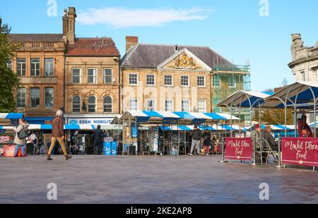 Mansfield town center on Market day Stock Photo - Alamy