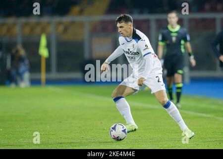 Atalanta's Italian defender Nadir Zortea controls the ball during the ...
