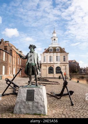 Statue of Captain George Vancouver outside The Custom House, Purfleet ...
