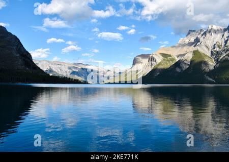 Minnewanka Lake, hidden gem in Banff (Alberta, Canada Stock Photo - Alamy