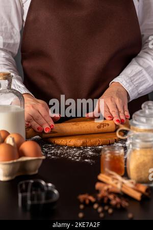 Food photography of gingerbread, cookies, biscuits, icing sugar ...