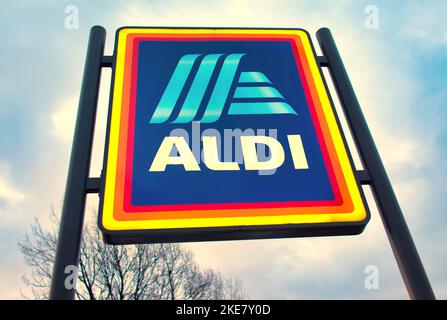 Aldi supermarket sign Stock Photo - Alamy