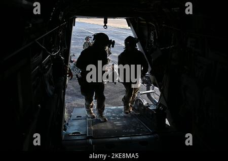 Special Operations Surgical Team members from the 24th Special ...