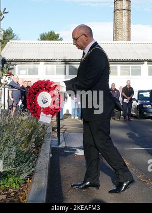 Lord Provost of Edinburgh Robert Aldridge (2nd-right) and First ...