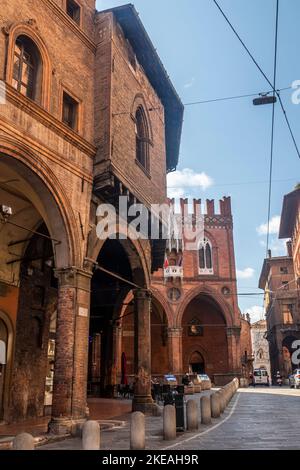 Bologna, Italy: 04-15-2021: The beautiful Maggiore Square in Bologna ...