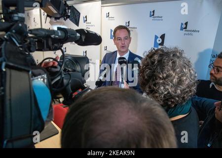Brussel Prosecutor Tim De Wolf, Federal magistrate Eric Van der Sypt ...